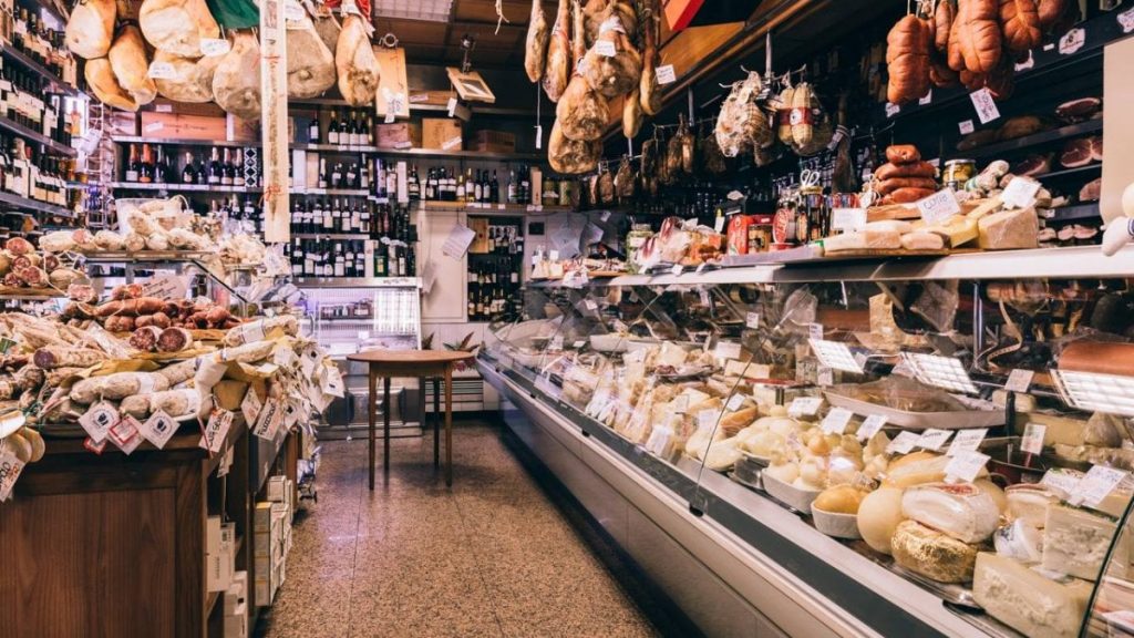 Le antiche botteghe siciliane, un viaggio alla scoperta dei negozi del ...