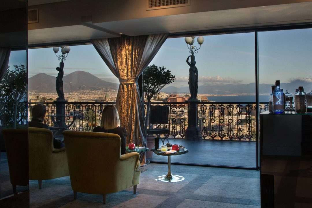 Rooftop a Napoli, cinque terrazze panoramiche da non perdere - MangiaeBevi