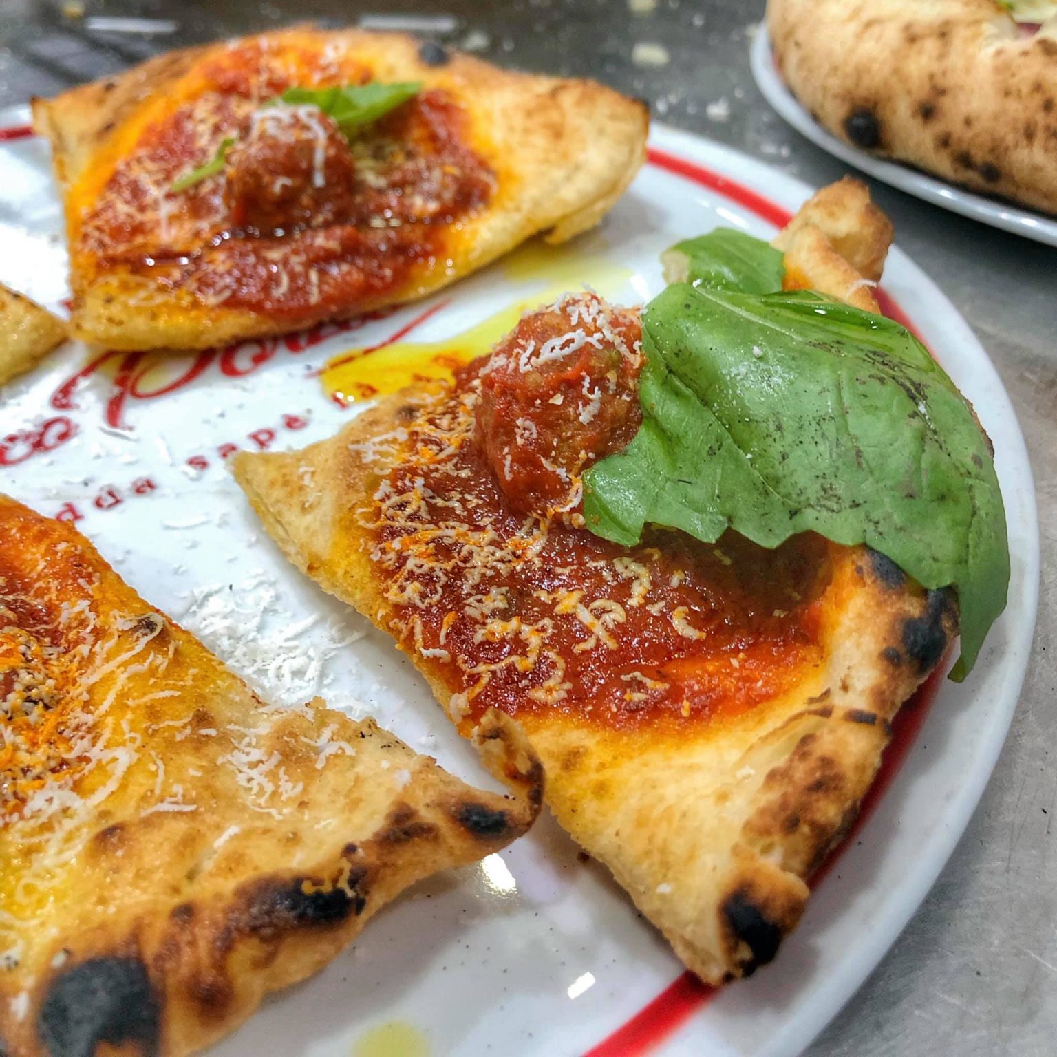 Errico Porzio sbarca a Roma con il suo format di pizza napoletana Al ...