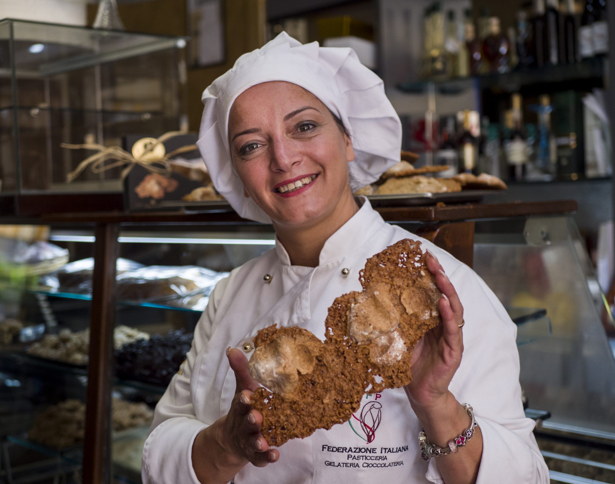 Pasta reale di Tortorici: storia e ricetta di una specialità made in ...
