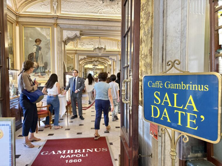 Napoli: storia e novità del Gran Caffè Gambrinus - MangiaeBevi